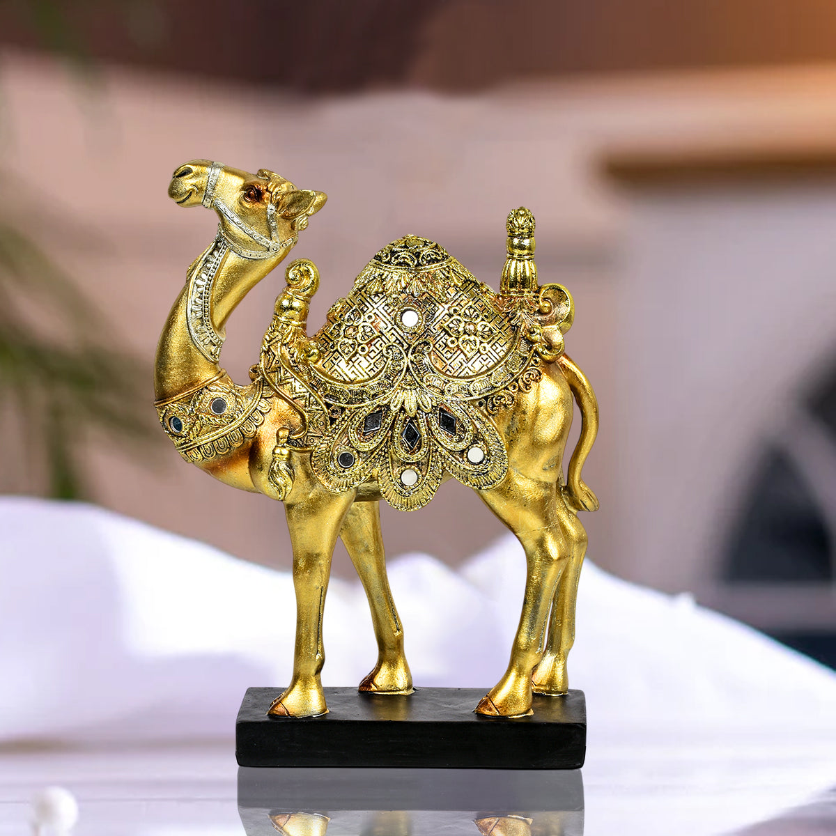 Royal Golden Camel Figurine Resin Table Decoration Showpiece – fablecasa